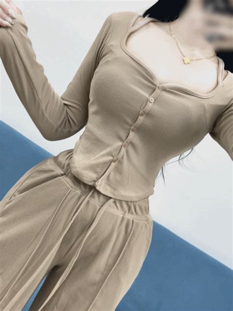 여리섹시끈포인트 3컬러 인기폭주 꾸안꾸 쫀쫀 스판 밑단굴림 옆트임 언발 크롭 또또 단추 랍빠 가디건 하이웨스트 절개