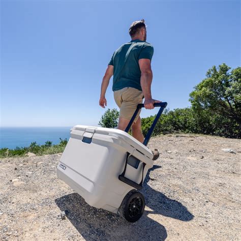 Coleman® Pro 52l Wheeled Cooler