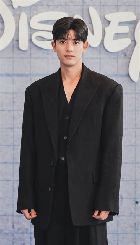 [포토]3인칭 복수 로몬 짙은 이목구비