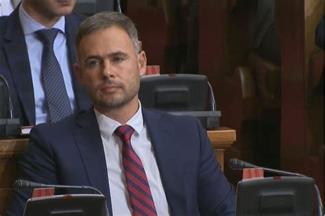 Deputeti Serb Ia Numëron Të Vërtetat Vuçiqit Serbët E Kosovës Po Kërcënohen Dhe Maltretohen Nga