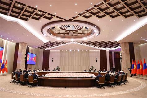 Монгол Улсын Ерөнхийлөгч У Хүрэлсүх Бүгд Найрамдах Киргиз Улсын Ерөнхийлөгч С Жапаров нар албан