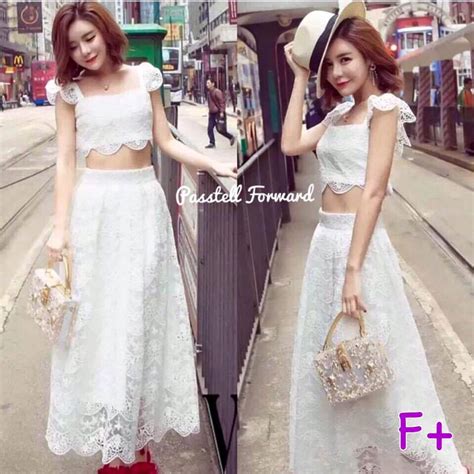 Set 2 ชิ้นเสื้อระบาย กระโปรงยาวลูกไม้น่ารักๆ มีสม้อคยืดหลัง แบบน่ารักๆ หวานๆ ใส พร้อมกับกระโปรง