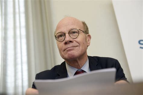 Entinen Kokoomusministeri Ja Kansanedustaja Kimmo Sasi On Kuollut