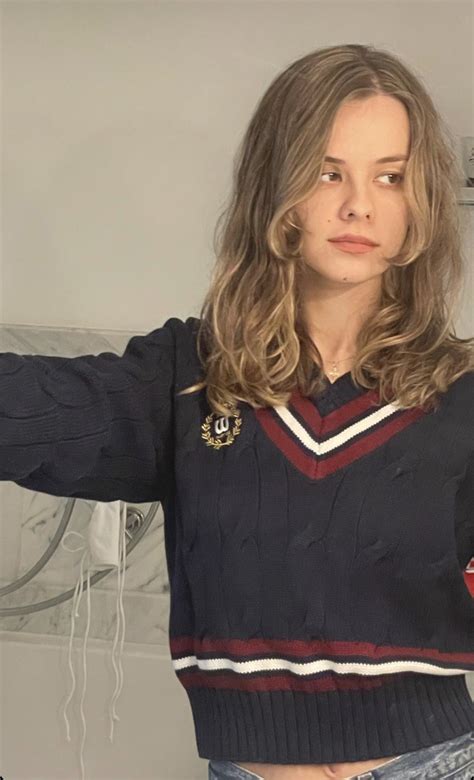 Dasha Nekrasova Walk All Over Me Pls Rredscarepod