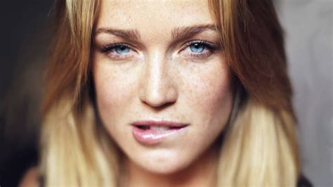 170999 1920x1080 Caity Lotz Rare Gallery Hd Wallpapers