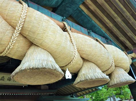 【神社】横綱の名の由来はしめ縄 家庭用の神棚なら「藤本木工芸」