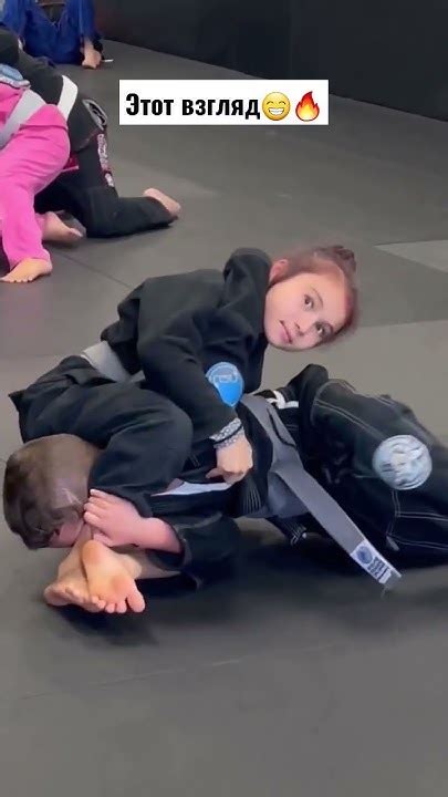 кто сильнее в борьбе мальчики или девочки Youtube