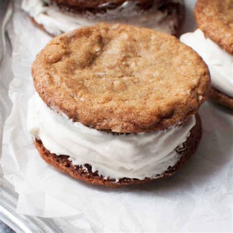 Whoopie Pie Recipes That Are Soft Sweet And Totally Irresistible