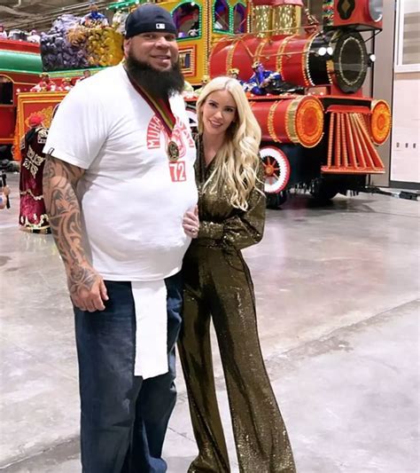 Who Is Tyrus Wife Discover Her Biography Rantiwife