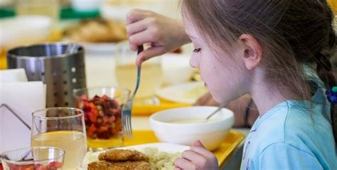 Харчування в школах та дитячих садках Миколаєва