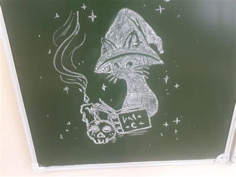 Котёнок чародей Рисунок мелом на доске Рисунок мелом Рисунки мелом