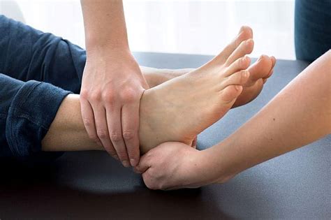 Ankle Replacement Surgery What It Is Benefits Prep And Recovery