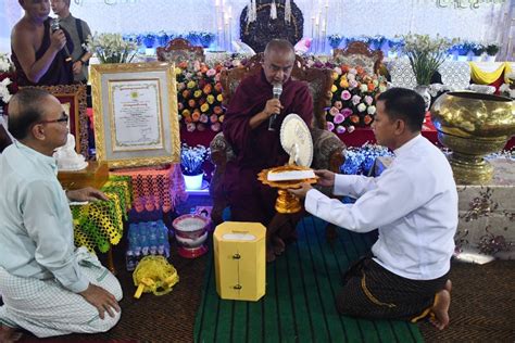 မုဒုံမြို့နယ်၊ ကမာဝက်မြို့ရှိ ခြင်္သေ့ကျောင်းတိုက်၏ ဦးစီးပဓာန နာယကဆရာတော် အဂ္ဂမဟာဂန္ထဝါစကပဏ္ဍိတ