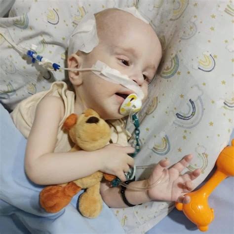 სანდროს დასახმარებლად