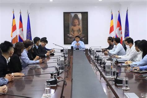 លោករដ្ឋមន្ត្រី សាយ សំអាល់ សូមអបអរសាទរចំពោះនិស្សិតទាំងអស់ដែលបានទទួលអាហារូបករណ៍ទៅសិក្សានៅប្រទេសចិន