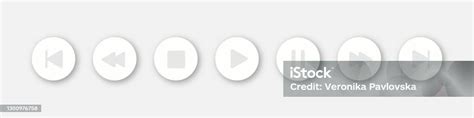 플레이어 버튼이 설정됩니다 흰색 배경에 사실적인 그림자가 있는 흰색 버튼입니다 플레이어 벡터 버튼입니다 벡터 일러스트 Eps 10 가상현실에 대한 스톡 벡터 아트 및 기타