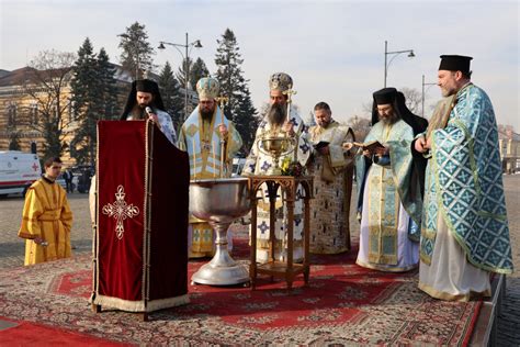 Тържествена св Литургия за празника Богоявление в столицата и благославяне на бойните знамена