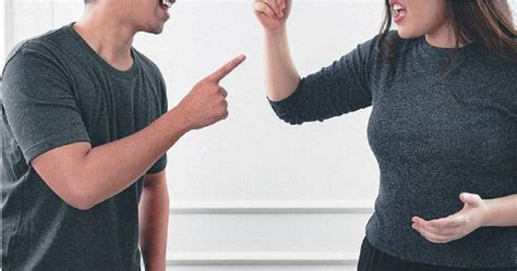 六旬婦稱被家暴 丈夫否認「早上想親熱她先呼我耳光」 國際 Ctwant
