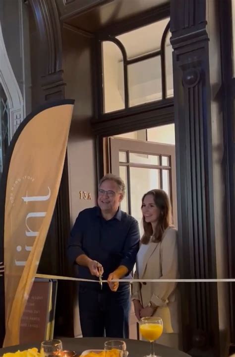 How Time Flies Alweer 1 Jaar Glint Antwerp 🥳🥂🅰️ Lien Van Berkel