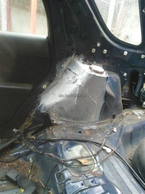 Тенекеджийски услуги Автосервизи София Изкърпване на стари автомобили смяна на калниц