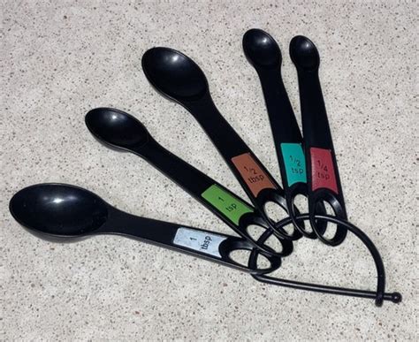 Farberware 5 Piece Plastic Nesting Measuring Spoons Set With Ring Ebay