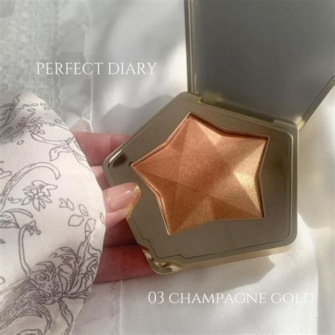 Snsでバズり中！大人気中国コスメ【perfectdiary】のハイライトパウダー Cucu ‐ 韓国フード・韓国コスメ・韓国ファッション