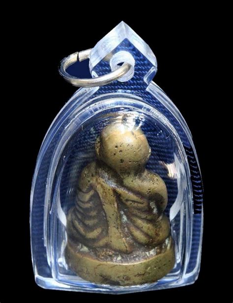 รูปหล่อลพ เงิน พิมพ์กลางฐานสูงวัดห้วยเขน พระเมืองเหนือ บริษัท พระเมืองเหนือ จำกัด