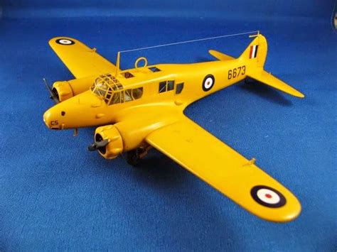 Airplane Scale Modelkit Avro Anson