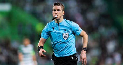 Un Arbitre Français Pour Une Demi Finale De Coupe Deurope