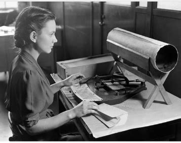 First Generation Of Computer To Vacuum Tube SimiTech