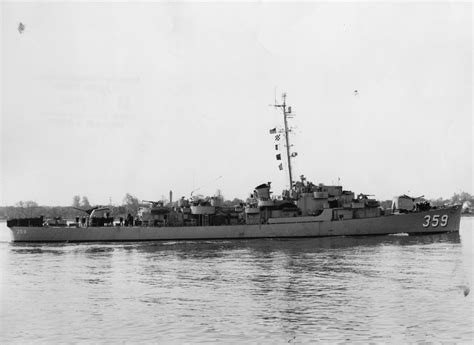 Usn 1032180 Uss Woodson De 359