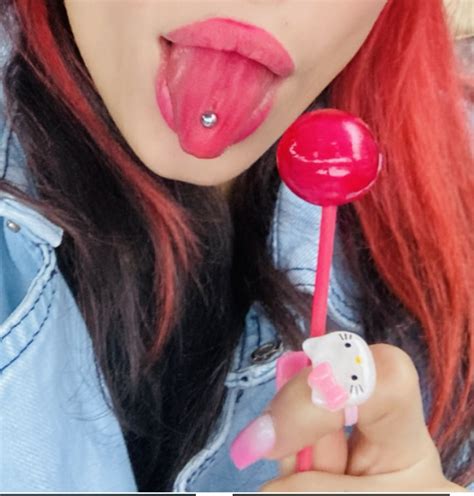 دختر اسکینی یا پر لزبین از شمال