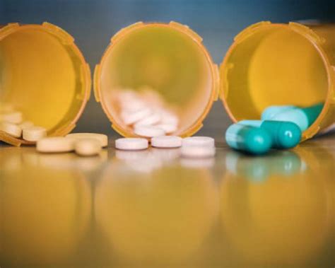 تصویب آیین‌نامه اجرایی به‌روزرسانی فهرست دارویی کشور فانا