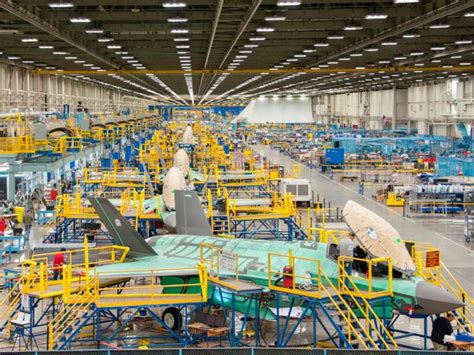 F 35沉入1500米海底，为防泄密，b 52轰炸机紧急出动凤凰网