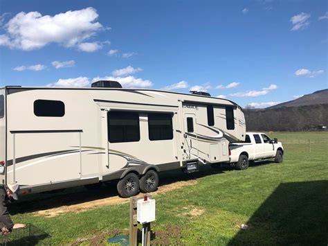 Review Devils Backbone Camp