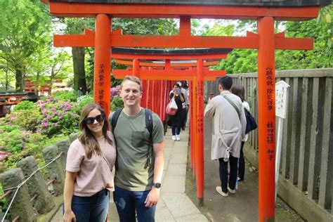 도쿄 구시가지 야나카 역사 워킹 투어 도쿄 시티와 네즈 신사를 담은 반나절 투어 Funbooky