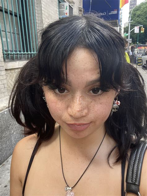 Would You Hold My Hand In Public Rfreckledgirls