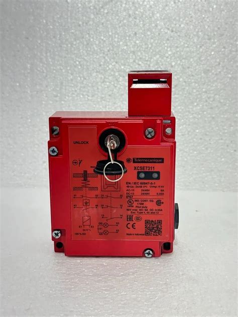 Nc Telemecanique Xese7311 Sensor Safety Interlock Switch Plastic At