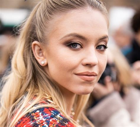 Sydney Sweeney Glamour