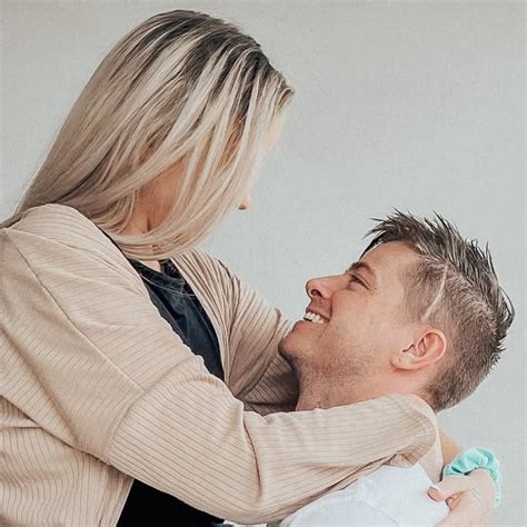 Ams Amycr Threads Say More