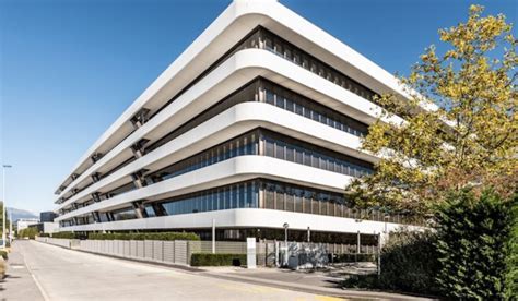 Novo Patek Philippe Calatrava Um S Mbolo Da Esperan A Como O Original