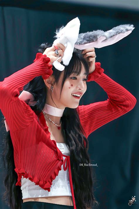 댕자들 왜 이빨 표정 하고 찍은거야 2명 전부 연예인잡담 에펨코리아