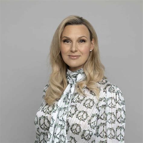 Gapf Glöm Aldrig Pela Och Fadime Med Sanna Nielsen Och Camilla Thulin