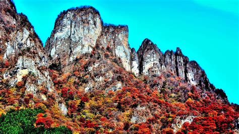 秋の妙義山 GANREF