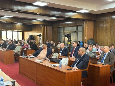 Общинските съветници гласуваха увеличение на данъците и ново зониране на Русе