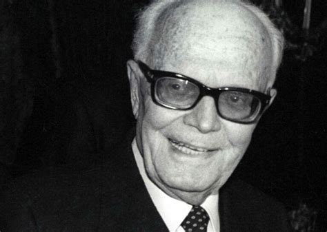 Chi Era Sandro Pertini Causa Morte Carriera Partito Moglie E Figli