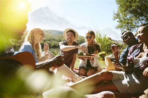 Ways To Meet New People And Build Friendships