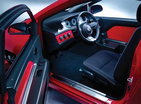 Elio P5 Car Interior Overview