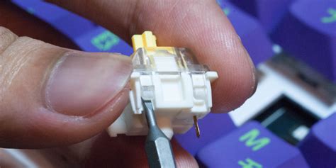 How To Lube Your Mechanical Keyboard Switches The Traditional Way Vs The Easy Way