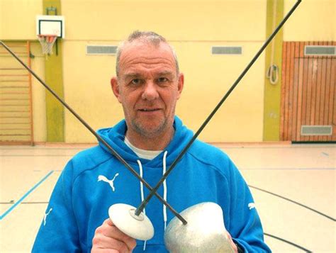 Fechter Jürgen Jojo Nolte Ist Der Bonner Musketier